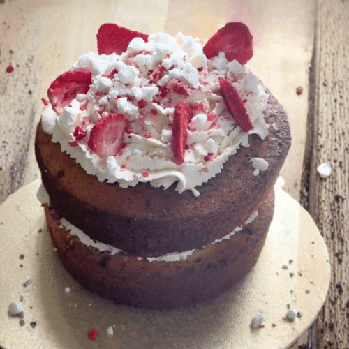 Eton Mess Victoria Sponge Cake - Honeyberry Solutions